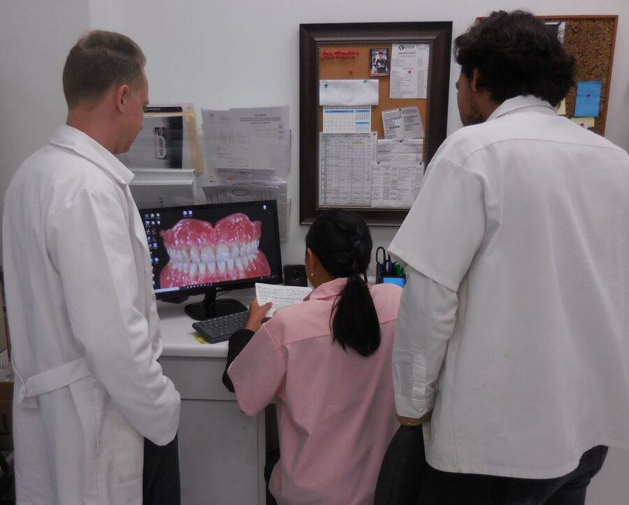 Shmitsman Denture clinic on Renfrew | For all your denture solutions ...